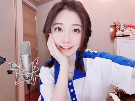 馮提莫自曝罹癌是氣出來的10 件事看大陸第一網紅這些年經歷了什麼 JUKSY 街星