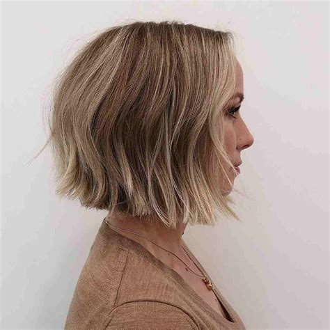 17 Most Flattering Medium Layered Bobs For Women Over 60 Artofit
