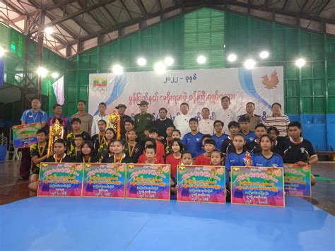 မွန်ပြည်နယ်အစိုးရအဖွဲ့၀င် ၀န်ကြီးများ ပြည်နယ် အစိုးရအဖွဲ့ ဝန်ကြီးချုပ်ဖလား ၁၀ မြို့နယ် အသက