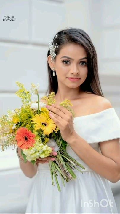 ඇස ඉවතට ගන්න පවා නොහැකි තරම්ම මගේ හිත ඔබ ලඟ නැවතී මටත් හොරෙන්ම ♥️💕😍 Shorts Viral Youtube