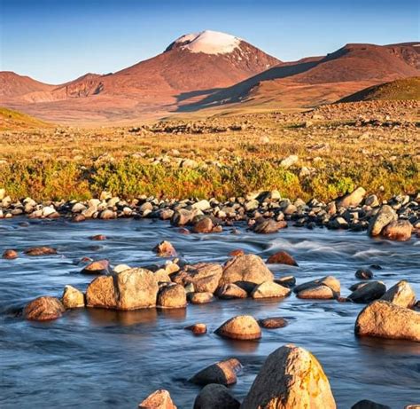 Баянхонгор аймаг Эрдэнэцогт сум Эрхт Тамчийн хавцал Монголын сайхан орон 🇲🇳🌏 By Аялал бол