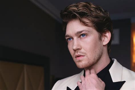 Joe Alwyn Biography Career Movies And Tv Shows Net Worth