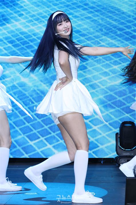 덕샷 시그니처 세미 소녀소녀한 무대