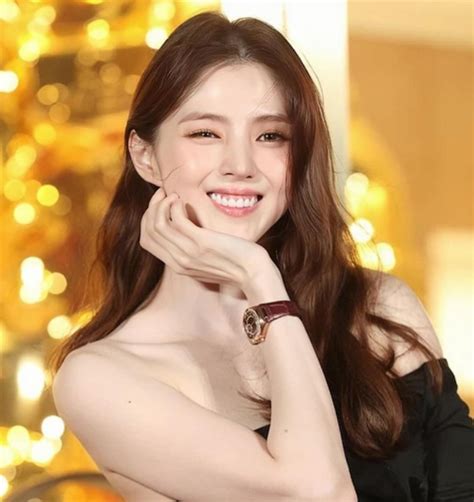 실물 이정도 한소희 깜짝 놀랄 초미니룩 너무 화려하고 예뻐 놀랍다 실물체감샷 어썸클