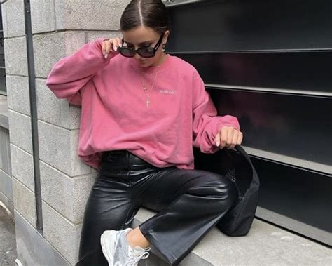 З чим носити шкіряні штани модні образи Читайте на Ukr Net