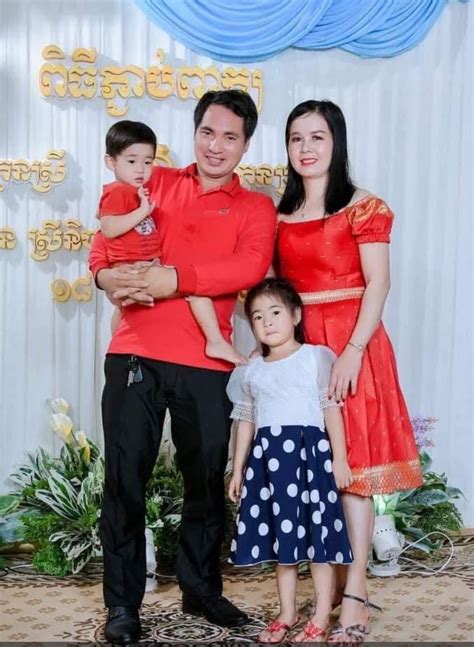 កិច្ចតែងការបង្រៀន Facebook