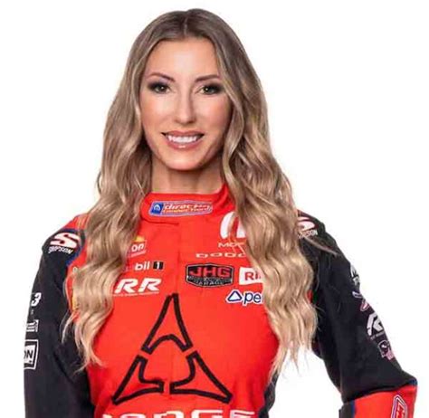 Leah Pruett Returns To Nhra Top Fuel After Two Year Hiatus Engine
