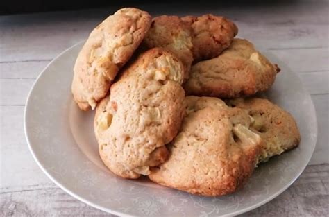 Рецепта за меки ябълкови бисквити с канела кулинарно бг