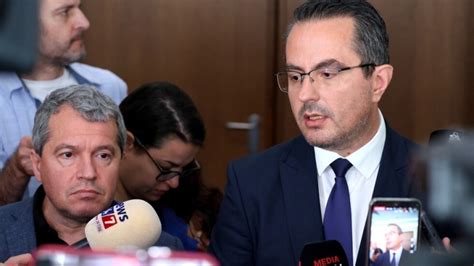 Възраждане“ и „Има такъв народ“ внасят предложение за референдум за запазване на българския лев