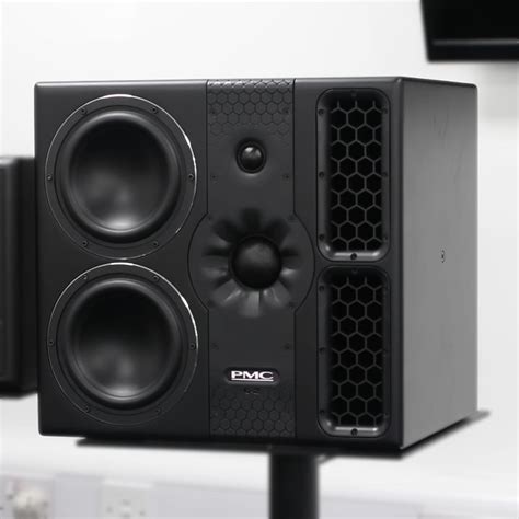 Pmc Pmc 6 2 Active 3 Way Monitor With A 2 X 6 5 Inch Bass Reverb