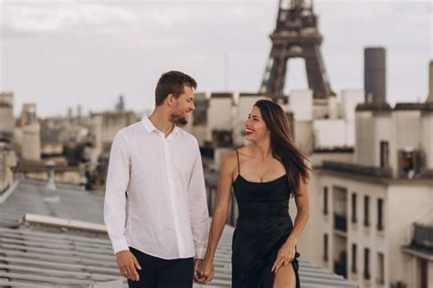 На фоне Эйфелевой башни чемпионка Европы Марина Бех показала романтические кадры с мужем