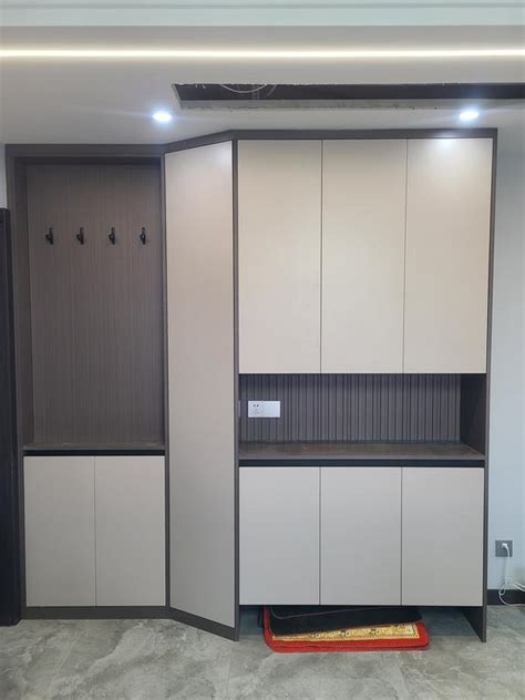 如果空间原因不能做柜子，那么可以考虑一下定制斜角柜 知乎