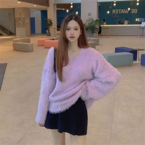 워너비뮤즈 무배🚀 심쿵핏보호본능자극💖 여리여리 부들 촉감 루즈핏 앙고라 모헤어 브이넥 깃털 퍼 니트 6col