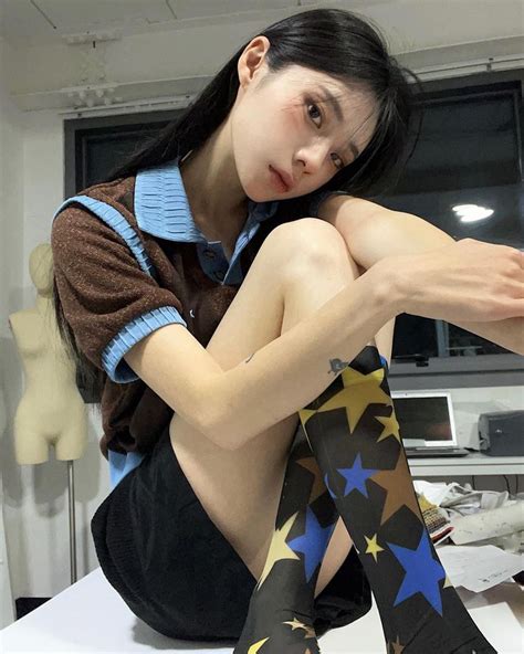 Ulzzang Poses Uzzlang Instagram Krp Models Asian Girls