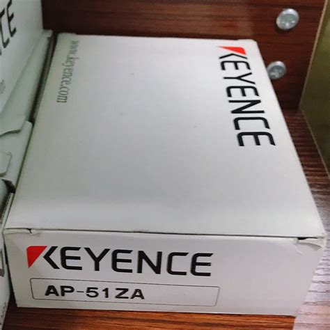 One Keyence Pressure Switch Sensor Ap 51za