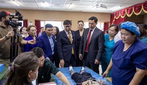 Шүдний үзлэгт 815 сурагч хамрагдсаны 83 хувь нь өвчлөлтэй байна