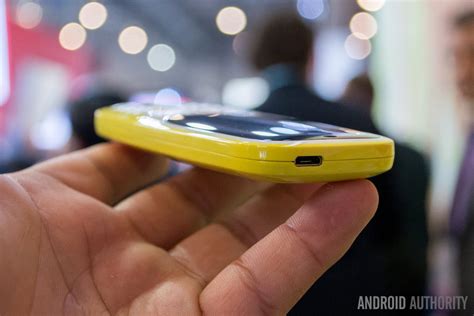 We Go Hands On With Snake Oh And The Nokia Too Android Authority