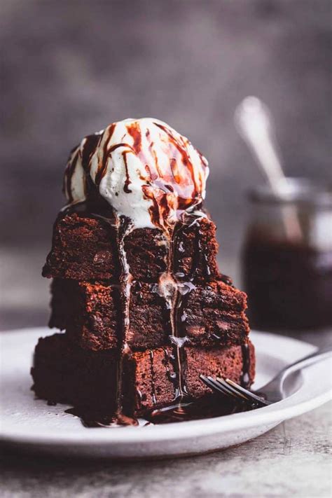 Best Ever Super Chewy Gooey Brownies Creme De La Crumb