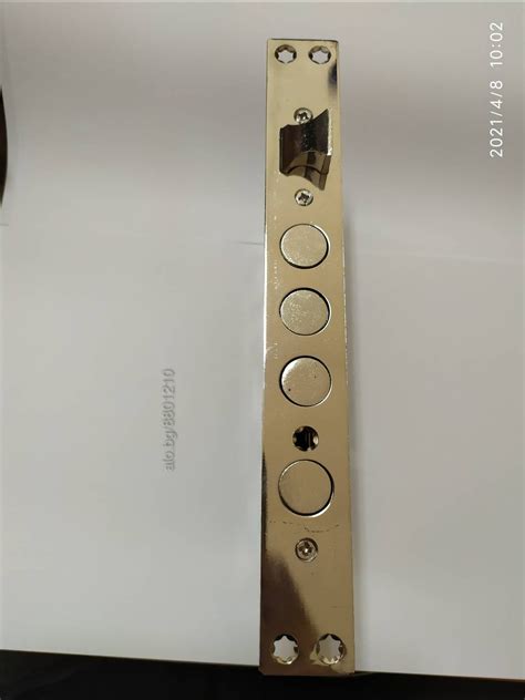 Брава с кръгли шипове тристранна за китайска входна врата Врати дограма щори тенти