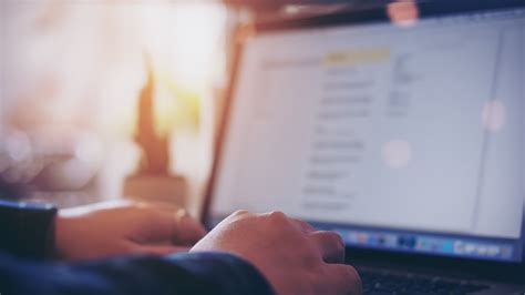 Which Kubernetes Deployment Model Is Right For You D IQ
