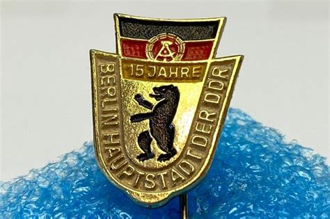 Odznak Ddr 15 Jahre Berlin Hauptstadt Der Ddr Berlín Hlavní Město Ndr Aukro