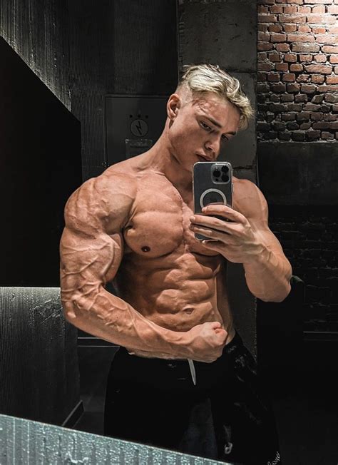 Oliver Forslin Musculargodsamongmen On Tumblr