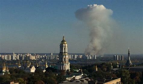 Оросын цохилтын улмаас Киевийн зарим хэсэгт эрчим хүч усгүй болжээ