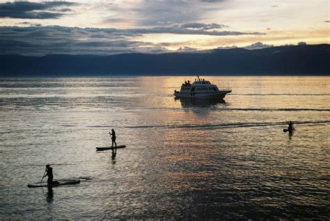 경치 고독 고요한 구름 낀 하늘 균형 두 사람 레저 레크리에이션 먼 명상 모험 모험 스포츠 물 미니멀리즘 바다 바다 경치 바다 여행 바다 전망