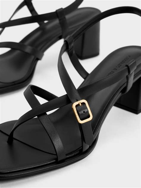 스트래피 블록 힐 통 샌들 블랙 세일 찰스앤키스 코리아