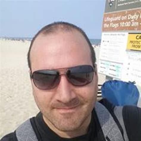 Stream Aaron Becker 8 Music Listen To Songs Albums Playlists For