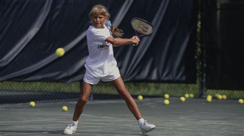 Anna Kournikovas Complete Transformation From 1989 To Now