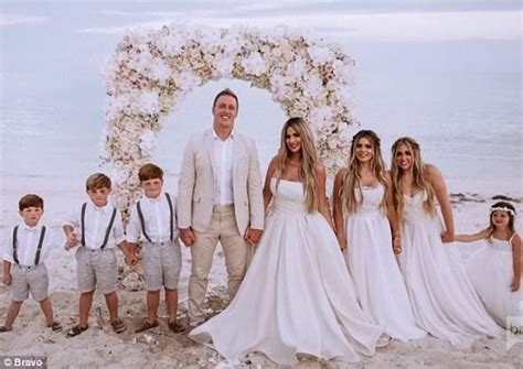 Kim Zolciak And Kroy Biermann Renew Wedding Vows In Turks And Caicos