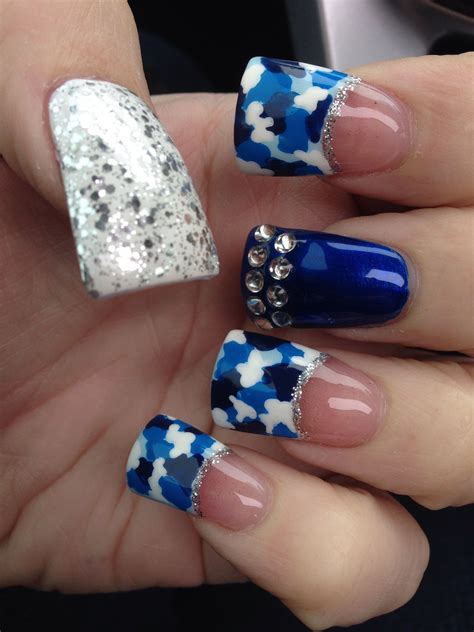 Голубой камуфляж маникюр (71 фото)