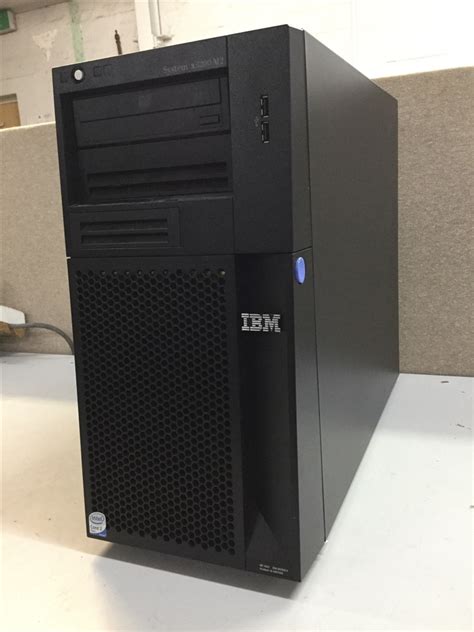 Server Ibm System X3200 M² Server No Cables Included Powers On Not Tested