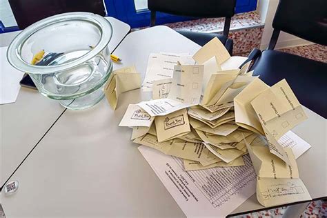 Ученици от ЧПГ „Образователни технологии“ посетиха гр Златица Eduteh Eu