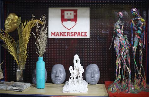 Оюуныг тэлэх Улаанбаатар хотын номын өргөө