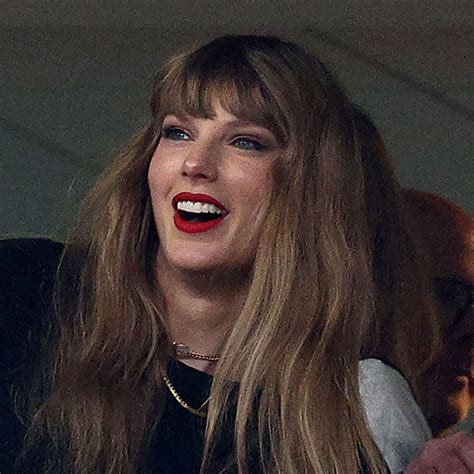 Taylor Swift Brings Her Squad Along To Cheer On Travis Kelce At Nfl