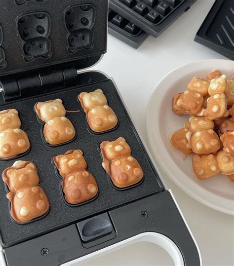 Holydaybaking On Instagram 광고협찬 공구오픈 홈카페 감성 가득💛 보만 곰돌이 간식메이커🧇 홈