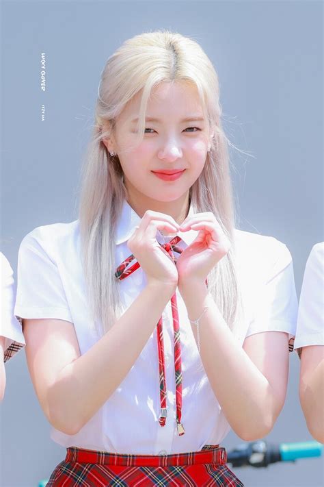 230706 Itzy Lia Knowing Bros Commute Kpopping