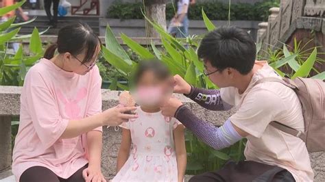 母亲割肝救女，8岁女童康复迎新生