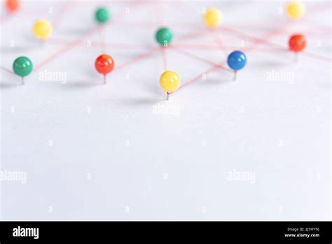 Linking Entities Blockchain Social Media Communications Network The