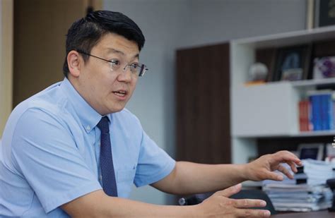 Д Ган Очир Байгалийн баялгийн чанартай институц бий болсноор шат ахисан бүтээмж өндөр аж