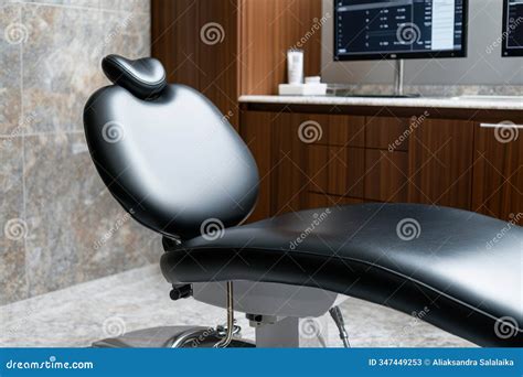 Hair Implant Procedure Precision In Follicle Placement For Scalp Restoration In Clinical