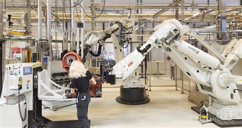 로봇이 로봇 만드는 로보팩처링…부품 스캔한 뒤 스스로 조립·운반