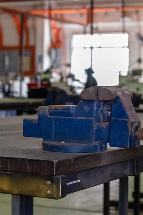 A Guide To Workbench Dimensions And Guidelines