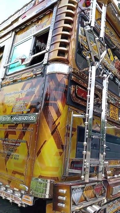 දිලිසි දිලිසි නුවර ඇවිත් ඉන්න එයා අම්මෝ කොහොමද දැන් එයාගේ ලස්සන 🔥 Youtube