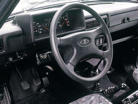 Технические характеристики ВАЗ 2121 (4x4) 1977 1.7 21219 MT 3dr Sport Coupe