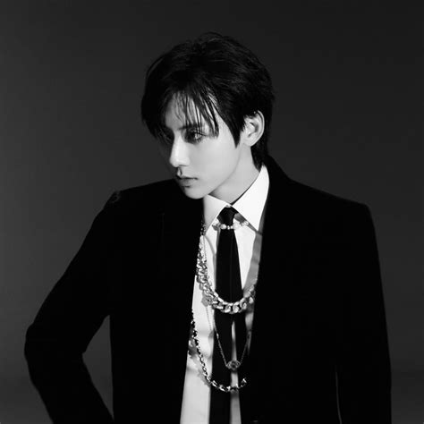 When Did Hwang Min Hyun 황민현 S First Album Release