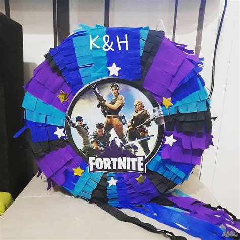 Пинята Фортнайт Детски партита Клоуни Димитровград Пинята за забавление Нека празн