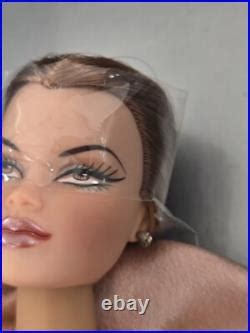 Fashion Royalty Veronique Perrin Evening Chill Redhead Integrity Toys